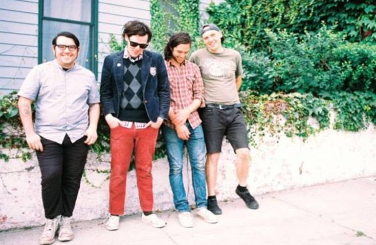 Beach Slang lanza cover para «Sometimes Always», original de The Jesus ...
